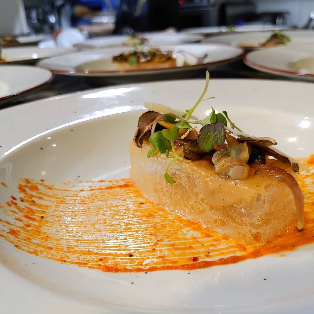 Mesa para uno - USKAR